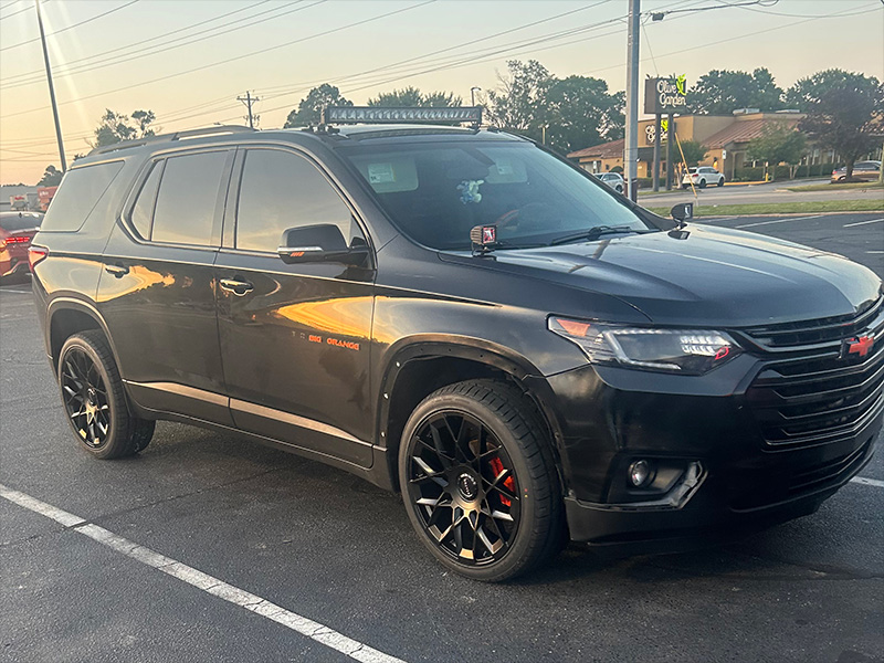 2019 Chevrolet Traverse - 22x9.5 Status Wheels 265/40R22 Ironman Tires