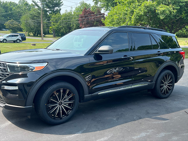 2020 Ford Explorer - 20x8.5 Cavallo Wheels 255/50R20 Ironman Tires