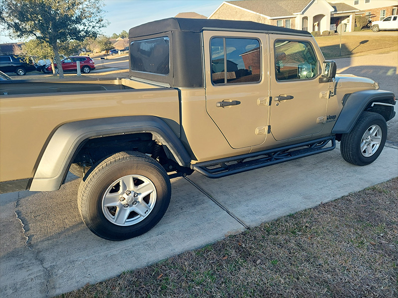 2020 Jeep Gladiator - 17x9 Scorpion Wheels LT35x10.50R17 Venom Power Tires