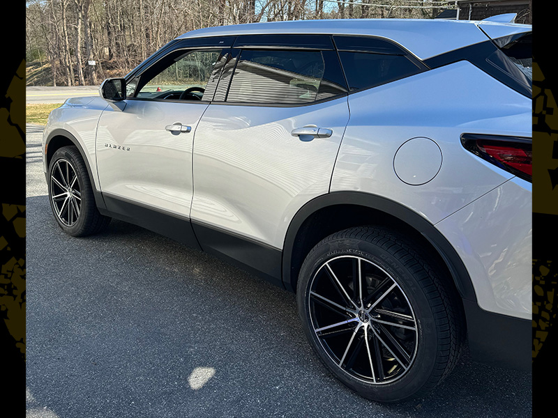 2021 Chevrolet Blazer - 20x8.5 2Crave Wheels 245/50R20 General Tires