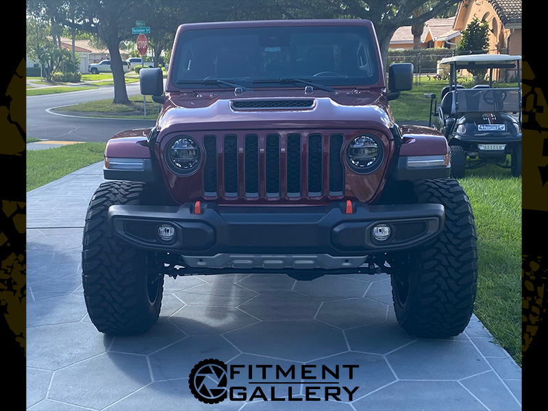2021 Jeep Gladiator - 22x12 Vision Wheels 37x13.50R22 Toyo Tires