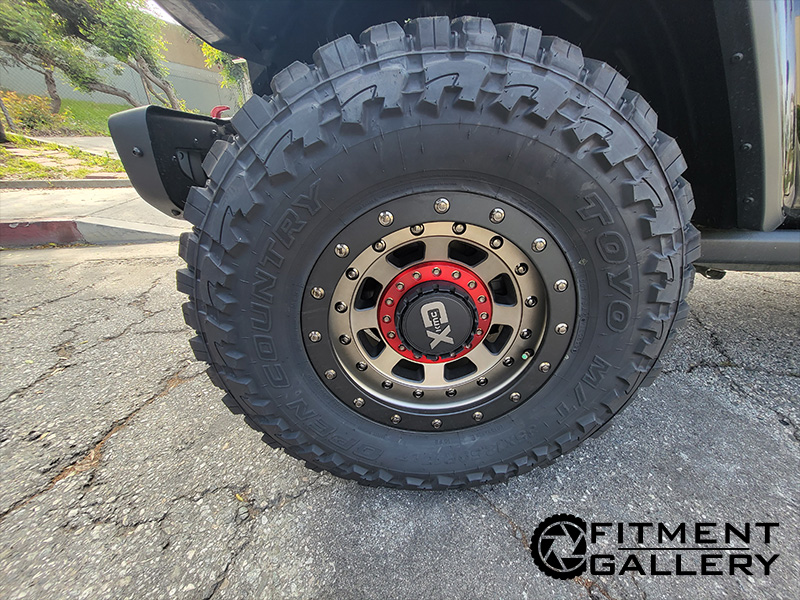 2021 Jeep Gladiator - 17x9 XD Series Wheels 35x12.50R17 Toyo Tires