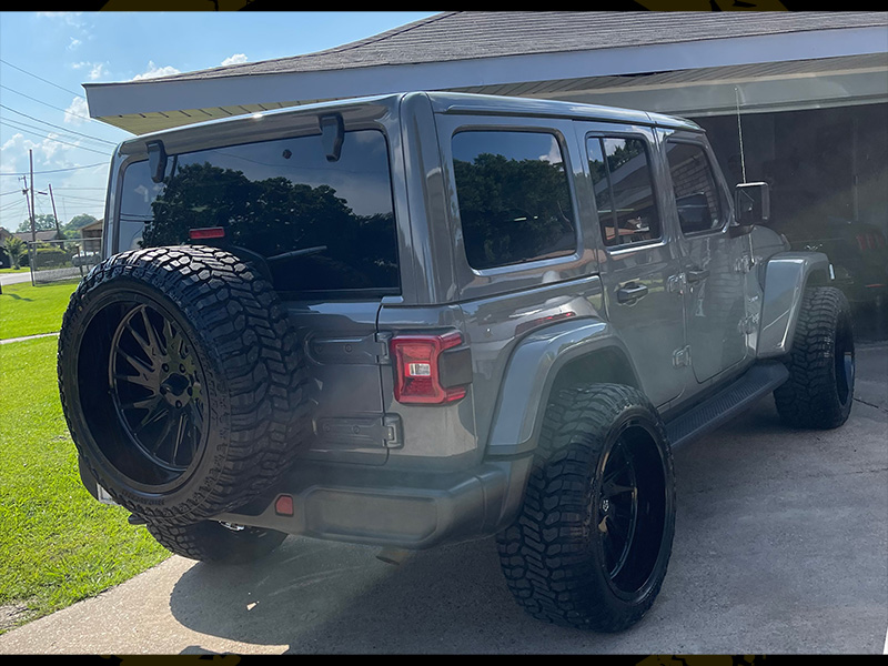2021 Jeep Wrangler - 22x12 TIS Offroad Wheels LT33x12.50R22 Radar Tires