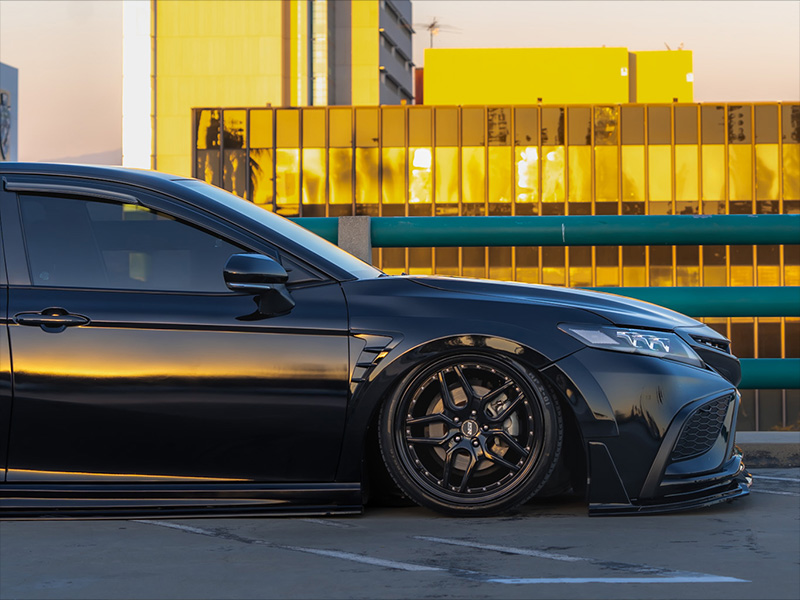 2021 Toyota Camry - 19x8.5 ESR Wheels 235/35ZR19 Advanta Tires