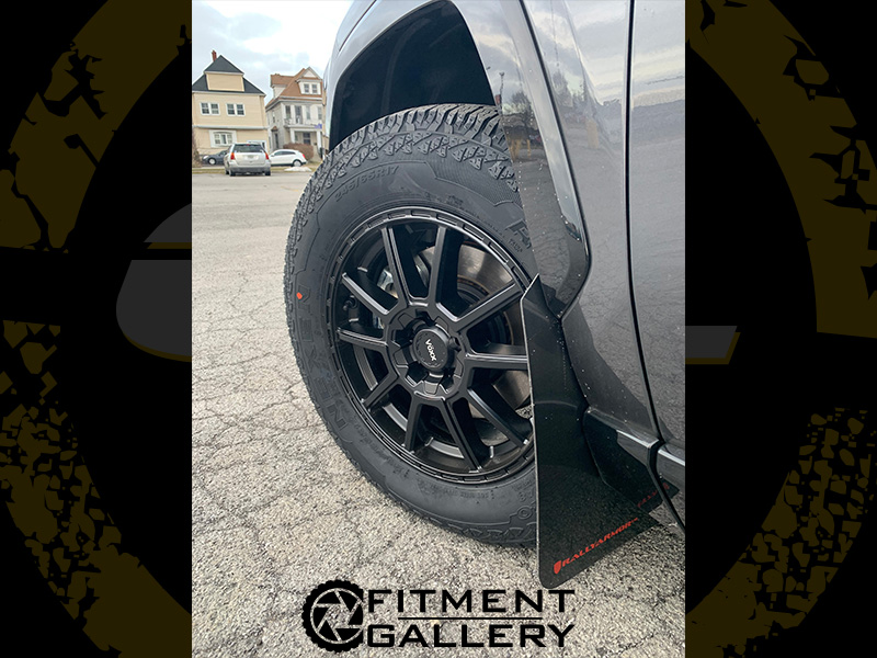 2021 Toyota RAV4 - 17x7.5 Voxx Wheels 245/65R17 Nexen Tires