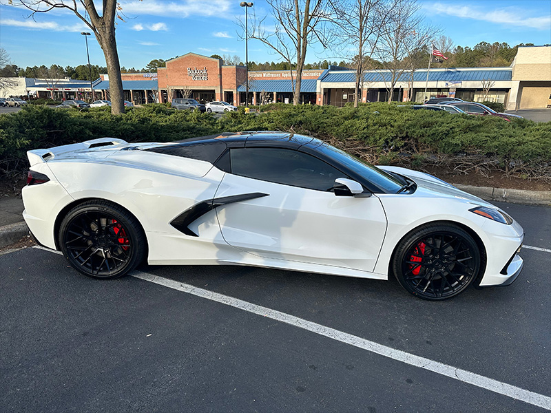 2022 Chevrolet Corvette - 20x9 Variant Wheels 255/30R20 Lexani Tires