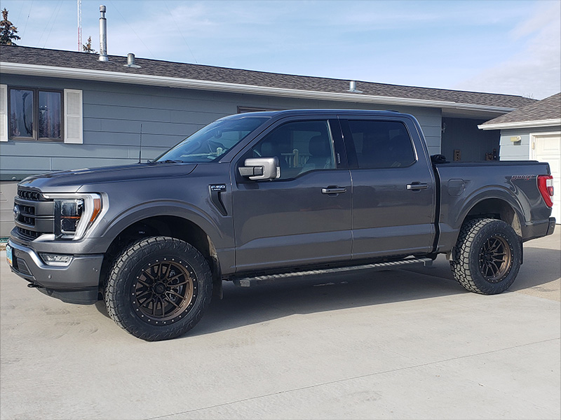 2022 Ford F-150 - 20x10 Lock Offroad Wheels LT33x12.50R20 Toyo Tires