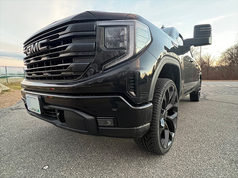 2022 GMC Sierra 1500 - 26x10 Replica Tech Wheels 305/30R26 Lexani Tires