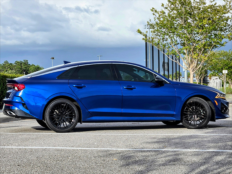2023 Kia K5 - 19x8.5 XXR Wheels 245/40R19 Continental Tires